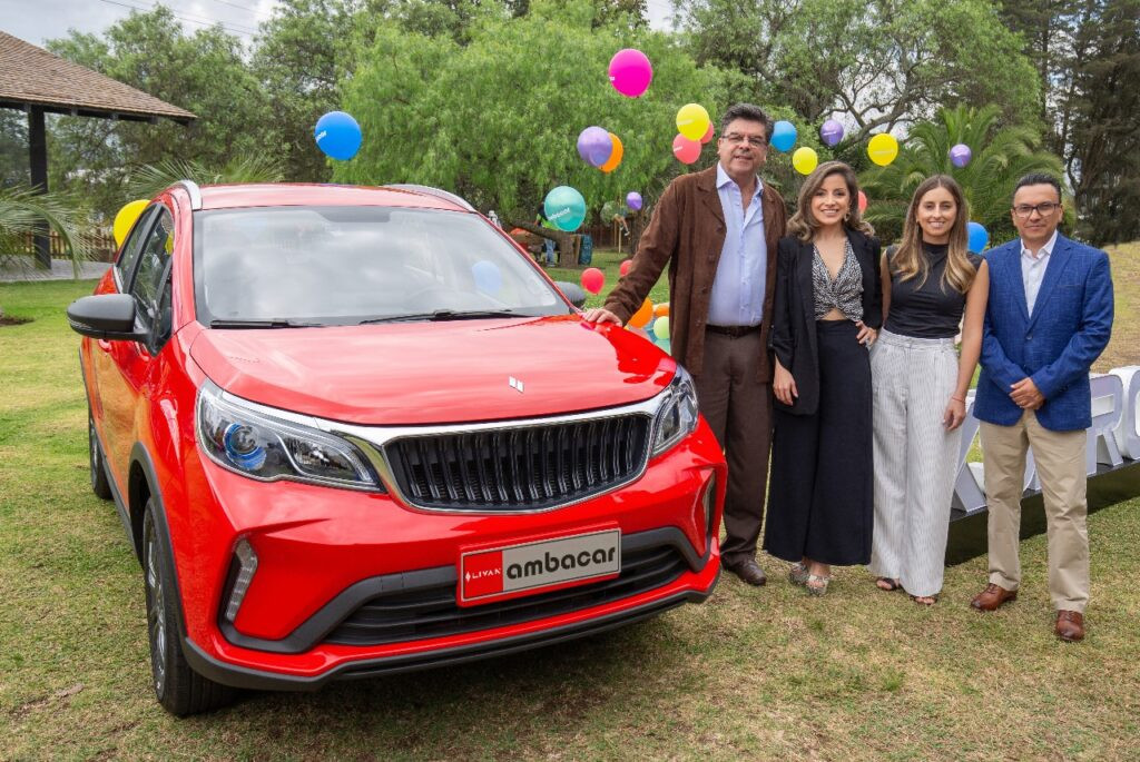 Ambacar: Nuevo SUV Livan X3 Pro y Camioneta Poer