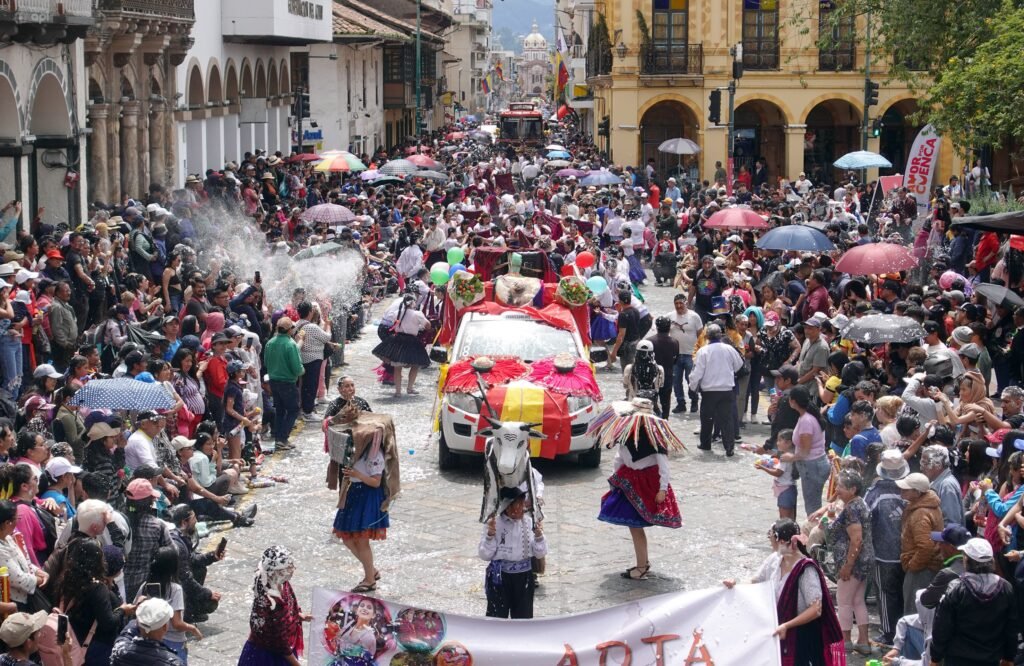 Carnaval 2026: Éxitos Turísticos en Ecuador - Panorama Ecuador Noticias